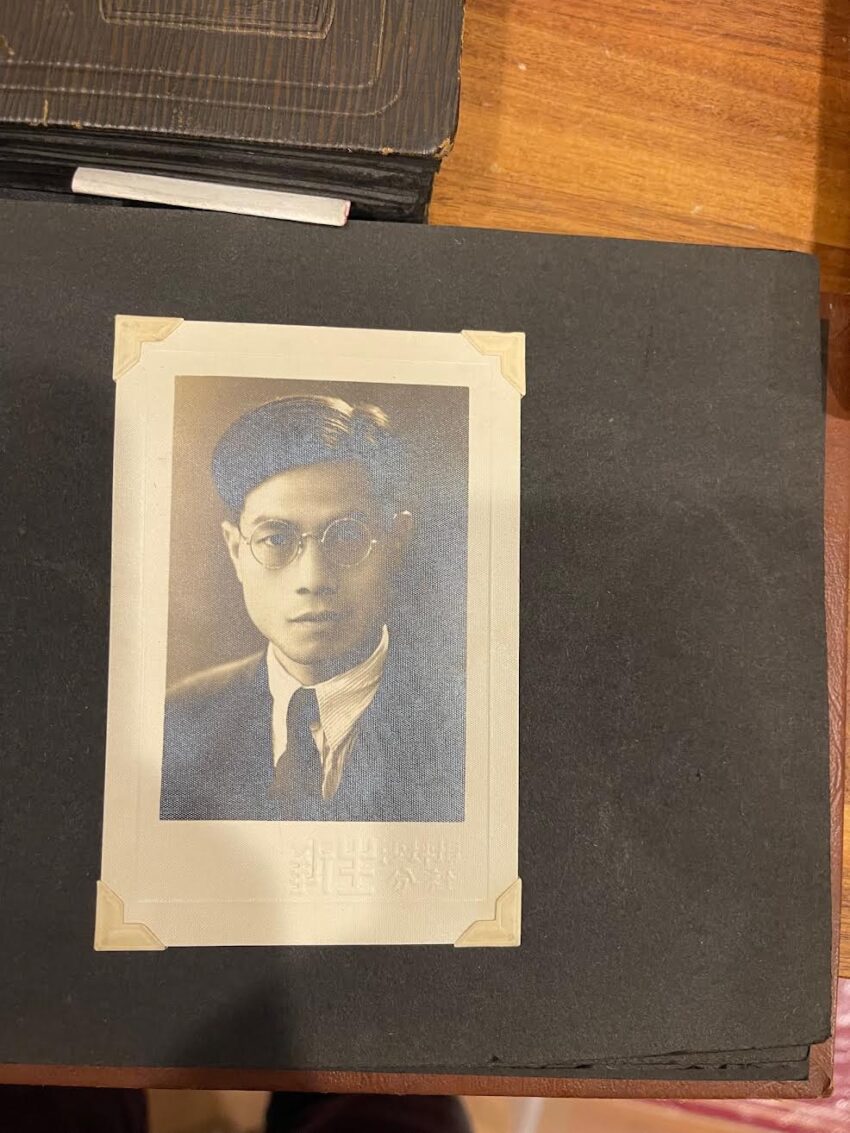 My father, Dr. Chien Chet Wenjen (闻人乾): His Life - Pragmatic Mom